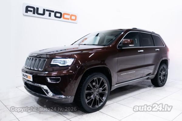 Brown Jeep Grand Cherokee 2016 in Tallinn, with an engine capacity of 3.00 L and mileage of 222 thousand km for 16999 €, photo 1 on AUTOMOTO.COM.LV