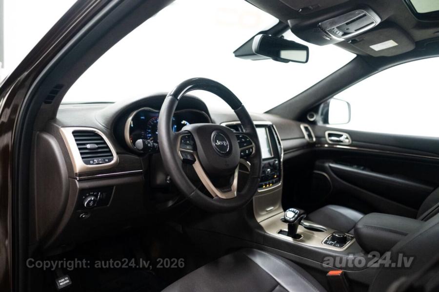 Brūns Jeep Grand Cherokee 2016 Tallina, ar dzinēja tilpumu 3.00 L un nobraukumu 222 tūkst. km par 16999 €, foto 16 vietnē AUTOMOTO.COM.LV