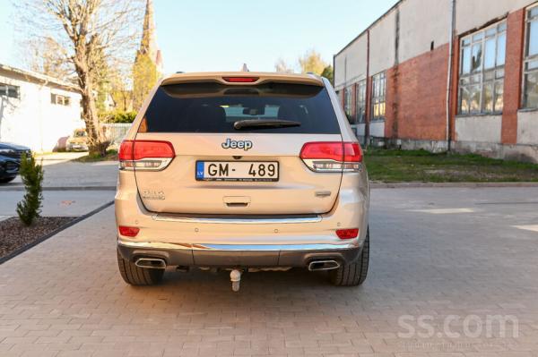 Brūns Jeep Grand Cherokee 2016 Jelgava, ar dzinēja tilpumu 3.00 L un nobraukumu 178 tūkst. km par 17900 €, foto 6 vietnē AUTOMOTO.COM.LV