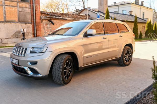Brūns Jeep Grand Cherokee 2016 Jelgava, ar dzinēja tilpumu 3.00 L un nobraukumu 178 tūkst. km par 17900 €, foto 10 vietnē AUTOMOTO.COM.LV