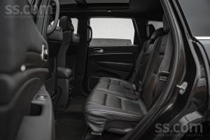 Brūns Jeep Grand Cherokee 2017 Rīga, ar dzinēja tilpumu 3.00 L un nobraukumu 0 tūkst. km par 17500 €, foto 12 vietnē AUTOMOTO.COM.LV