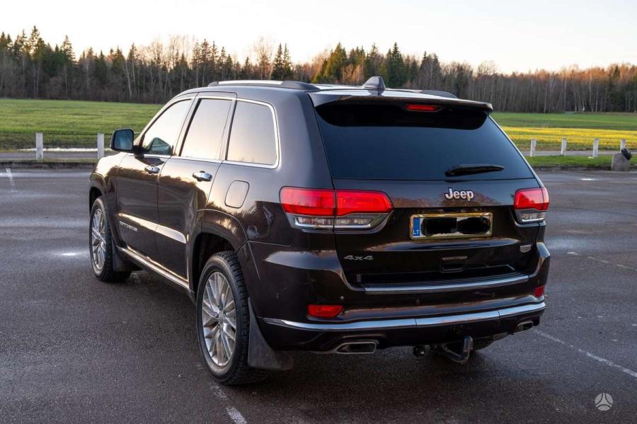 Brūns Jeep Grand Cherokee 2017 Kuršėnai, ar dzinēja tilpumu 3.60 L un nobraukumu 104 tūkst. km par 18400 €, foto 5 vietnē AUTOMOTO.COM.LV