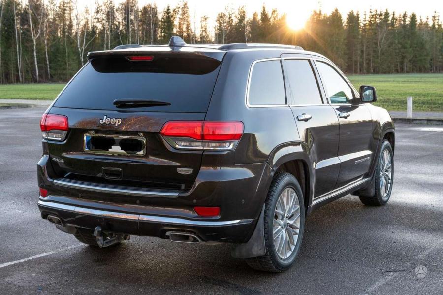 Brūns Jeep Grand Cherokee 2017 Kuršėnai, ar dzinēja tilpumu 3.60 L un nobraukumu 104 tūkst. km par 18400 €, foto 6 vietnē AUTOMOTO.COM.LV