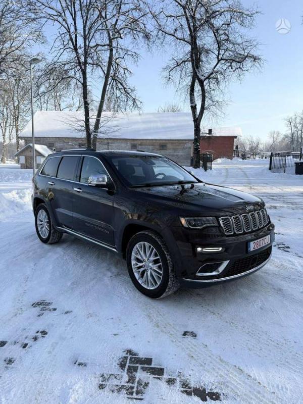 Brūns Jeep Grand Cherokee 2017 Viļņa, ar dzinēja tilpumu 5.65 L un nobraukumu 205 tūkst. km par 19900 €, foto 4 vietnē AUTOMOTO.COM.LV