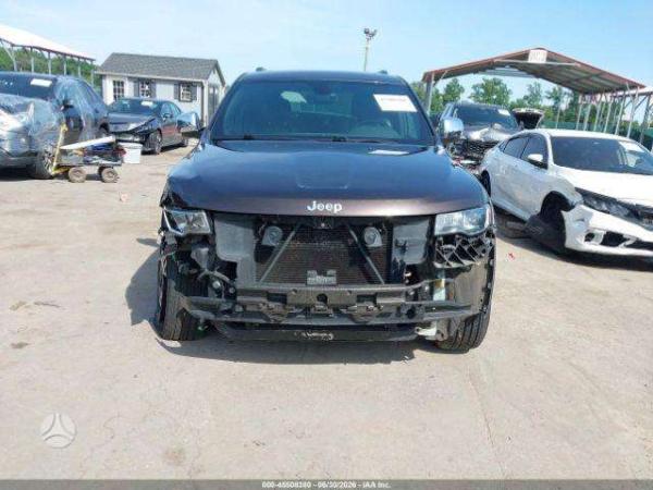 Brūns Jeep Grand Cherokee 2017 Šauļi, ar dzinēja tilpumu 3.60 L un nobraukumu 246 tūkst. km par 9400 €, foto 3 vietnē AUTOMOTO.COM.LV