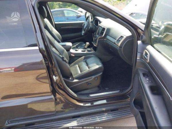 Brūns Jeep Grand Cherokee 2017 Šauļi, ar dzinēja tilpumu 3.60 L un nobraukumu 246 tūkst. km par 9400 €, foto 8 vietnē AUTOMOTO.COM.LV