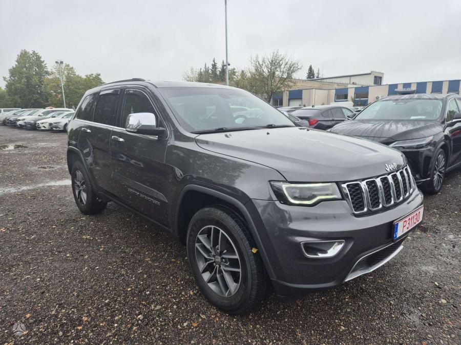 Brūns Jeep Grand Cherokee 2017 Šauļi, ar dzinēja tilpumu 3.60 L un nobraukumu 238 tūkst. km par 15700 €, foto 3 vietnē AUTOMOTO.COM.LV