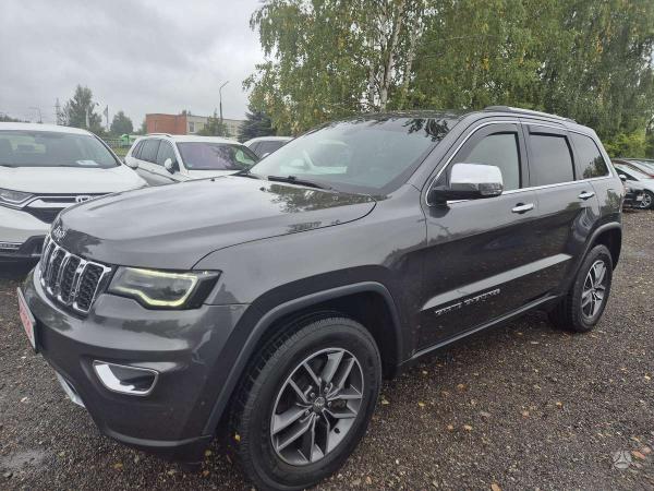 Brūns Jeep Grand Cherokee 2017 Šauļi, ar dzinēja tilpumu 3.60 L un nobraukumu 238 tūkst. km par 15700 €, foto 4 vietnē AUTOMOTO.COM.LV