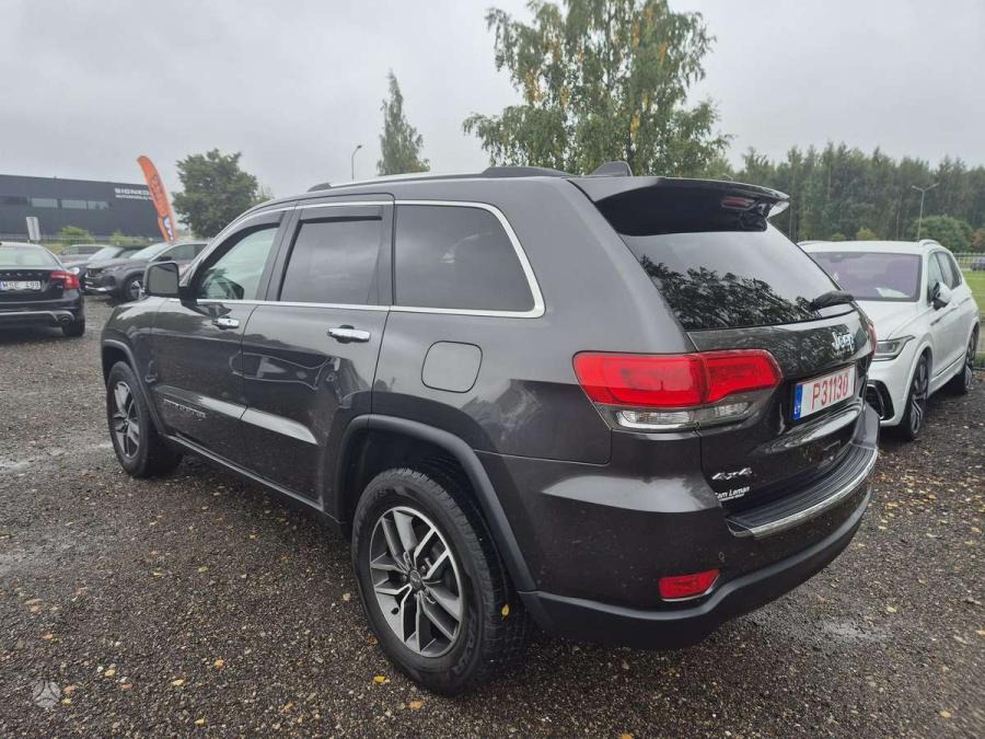 Brūns Jeep Grand Cherokee 2017 Šauļi, ar dzinēja tilpumu 3.60 L un nobraukumu 238 tūkst. km par 15700 €, foto 7 vietnē AUTOMOTO.COM.LV