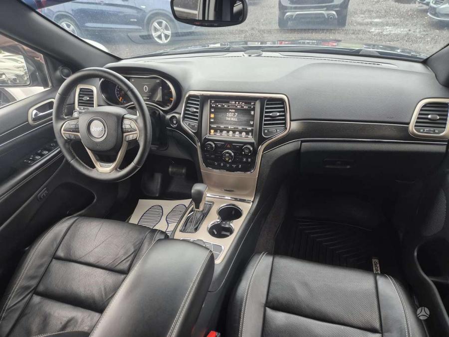 Brūns Jeep Grand Cherokee 2017 Šauļi, ar dzinēja tilpumu 3.60 L un nobraukumu 238 tūkst. km par 15700 €, foto 8 vietnē AUTOMOTO.COM.LV
