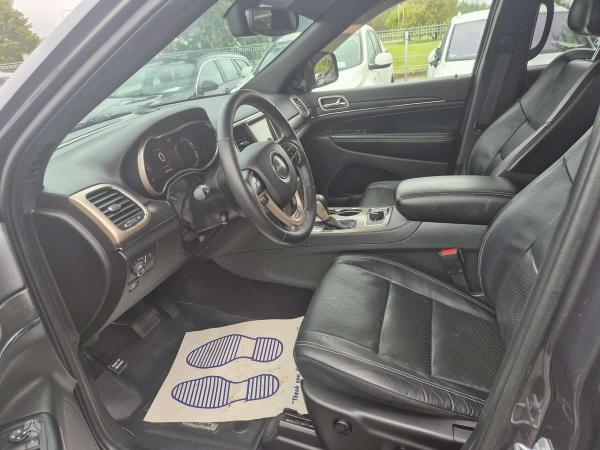 Brūns Jeep Grand Cherokee 2017 Šauļi, ar dzinēja tilpumu 3.60 L un nobraukumu 238 tūkst. km par 15700 €, foto 10 vietnē AUTOMOTO.COM.LV