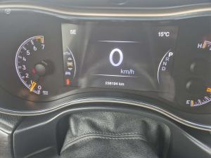 Brūns Jeep Grand Cherokee 2017 Šauļi, ar dzinēja tilpumu 3.60 L un nobraukumu 238 tūkst. km par 15700 €, foto 14 vietnē AUTOMOTO.COM.LV