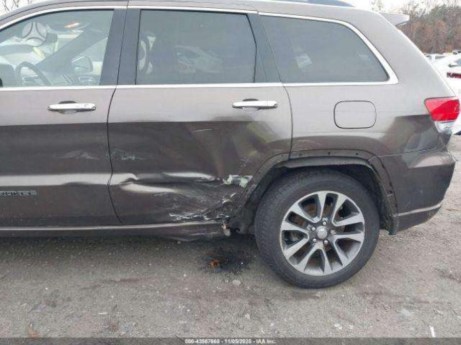Brown Jeep Grand Cherokee 2018 in Klaipeda, with an engine capacity of 3.60 L and mileage of 200 thousand km for 7600 €, photo 3 on AUTOMOTO.COM.LV