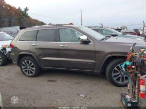 Brown Jeep Grand Cherokee 2018 in Klaipeda, with an engine capacity of 3.60 L and mileage of 200 thousand km for 7600 €, photo 10 on AUTOMOTO.COM.LV