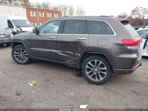 Brown Jeep Grand Cherokee 2018 in Klaipeda, with an engine capacity of 3.60 L and mileage of 200 thousand km for 7600 €, photo 16 on AUTOMOTO.COM.LV