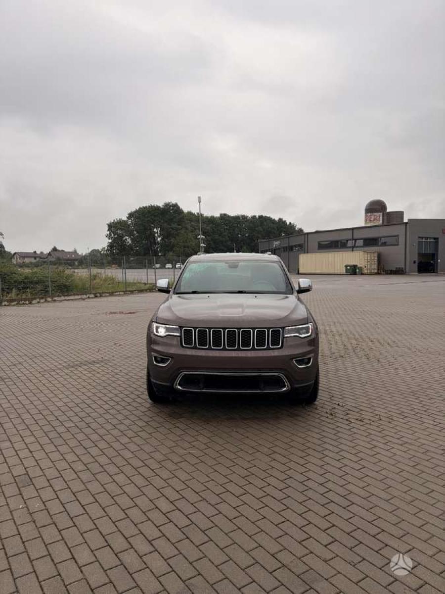 Brown Jeep Grand Cherokee 2020 in Klaipeda, with an engine capacity of 3.60 L and mileage of 104 thousand km for 19000 €, photo 3 on AUTOMOTO.COM.LV
