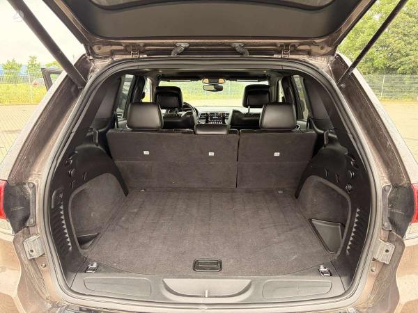 Brown Jeep Grand Cherokee 2020 in Klaipeda, with an engine capacity of 3.60 L and mileage of 104 thousand km for 19000 €, photo 8 on AUTOMOTO.COM.LV