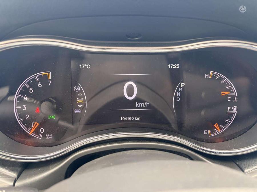 Brown Jeep Grand Cherokee 2020 in Klaipeda, with an engine capacity of 3.60 L and mileage of 104 thousand km for 19000 €, photo 11 on AUTOMOTO.COM.LV