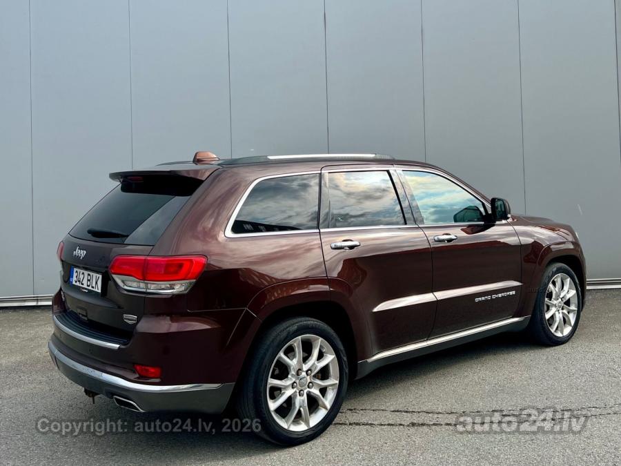 Brown Jeep Grand Cherokee 2014 in Tallinn, with an engine capacity of 3.00 L and mileage of 235 thousand km for 8999 €, photo 4 on AUTOMOTO.COM.LV