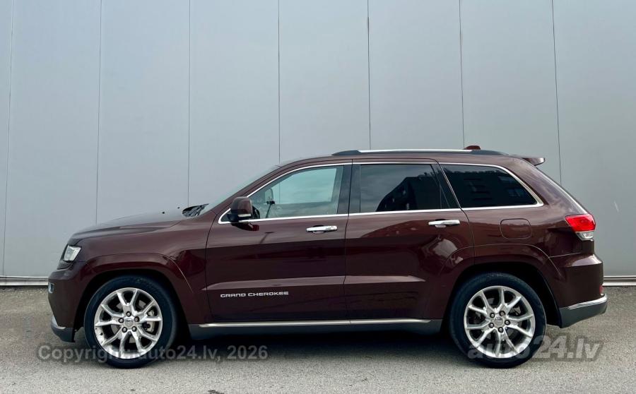 Brown Jeep Grand Cherokee 2014 in Tallinn, with an engine capacity of 3.00 L and mileage of 235 thousand km for 8999 €, photo 6 on AUTOMOTO.COM.LV