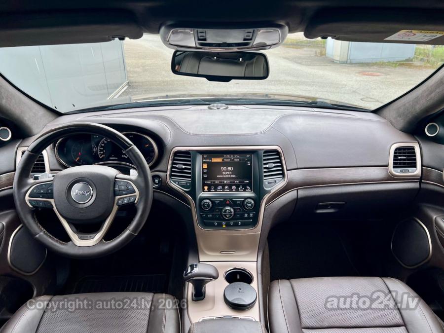 Brown Jeep Grand Cherokee 2014 in Tallinn, with an engine capacity of 3.00 L and mileage of 235 thousand km for 8999 €, photo 8 on AUTOMOTO.COM.LV
