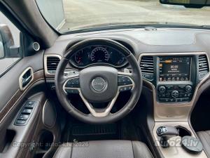 Brown Jeep Grand Cherokee 2014 in Tallinn, with an engine capacity of 3.00 L and mileage of 235 thousand km for 8999 €, photo 9 on AUTOMOTO.COM.LV