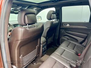 Brown Jeep Grand Cherokee 2014 in Tallinn, with an engine capacity of 3.00 L and mileage of 235 thousand km for 8999 €, photo 14 on AUTOMOTO.COM.LV