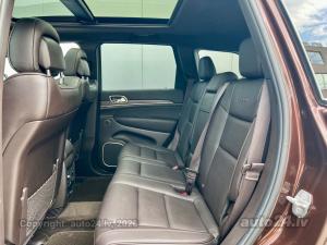 Brown Jeep Grand Cherokee 2014 in Tallinn, with an engine capacity of 3.00 L and mileage of 235 thousand km for 8999 €, photo 15 on AUTOMOTO.COM.LV