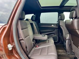 Brown Jeep Grand Cherokee 2014 in Tallinn, with an engine capacity of 3.00 L and mileage of 235 thousand km for 8999 €, photo 17 on AUTOMOTO.COM.LV