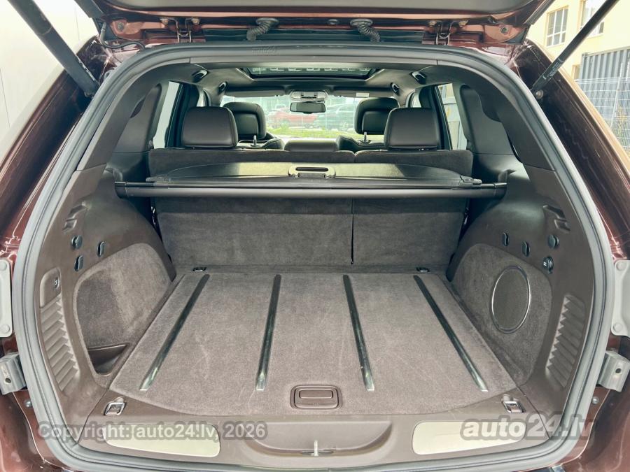 Brown Jeep Grand Cherokee 2014 in Tallinn, with an engine capacity of 3.00 L and mileage of 235 thousand km for 8999 €, photo 26 on AUTOMOTO.COM.LV