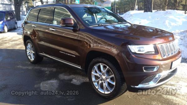 Brūns Jeep Grand Cherokee 2016 Tallina, ar dzinēja tilpumu 3.00 L un nobraukumu 334 tūkst. km par 14880 €, foto 2 vietnē AUTOMOTO.COM.LV