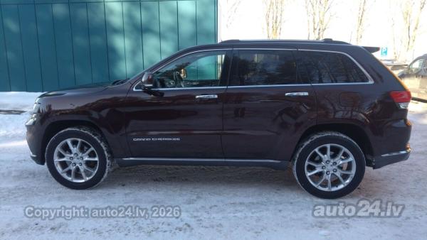 Brūns Jeep Grand Cherokee 2016 Tallina, ar dzinēja tilpumu 3.00 L un nobraukumu 334 tūkst. km par 14880 €, foto 6 vietnē AUTOMOTO.COM.LV