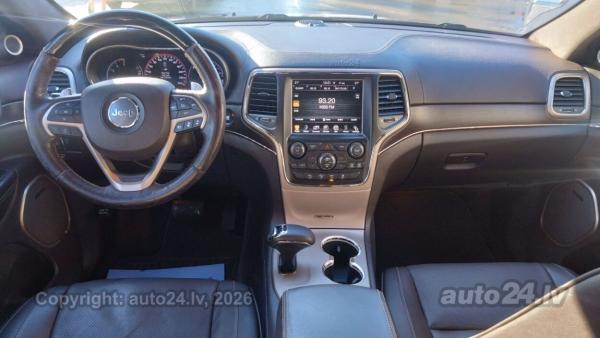 Brūns Jeep Grand Cherokee 2016 Tallina, ar dzinēja tilpumu 3.00 L un nobraukumu 334 tūkst. km par 14880 €, foto 9 vietnē AUTOMOTO.COM.LV