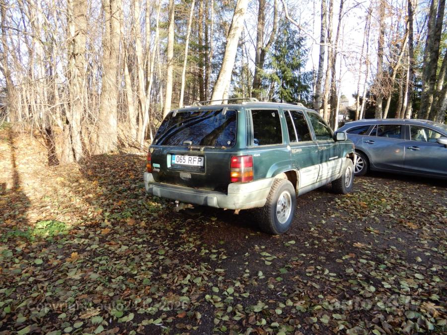 Jeep Grand Cherokee 1997 Tallina, ar dzinēja tilpumu 4.00 L un nobraukumu 245 tūkst. km par 1200 €, foto 4 vietnē AUTOMOTO.COM.LV