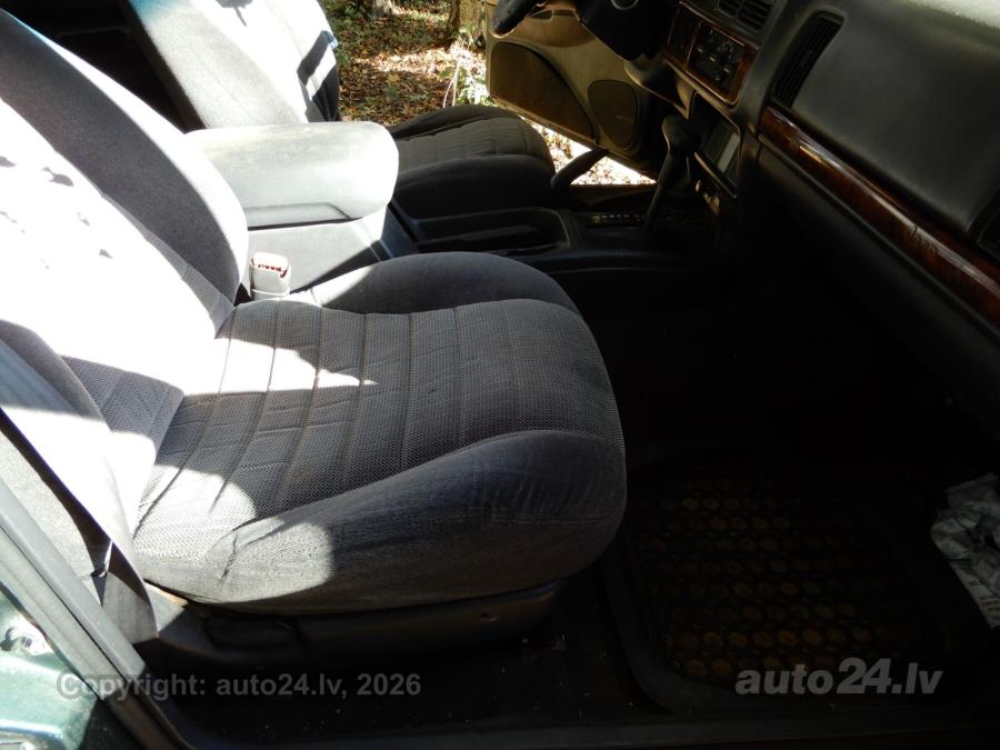 Jeep Grand Cherokee 1997 Tallina, ar dzinēja tilpumu 4.00 L un nobraukumu 245 tūkst. km par 1200 €, foto 6 vietnē AUTOMOTO.COM.LV