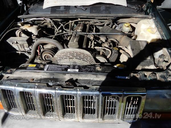 Jeep Grand Cherokee 1997 in Tallinn on AUTOMOTO.COM.LV Jeep Grand Cherokee 1997 in Tallinn, with an engine capacity of 4.00 L and mileage of 245 thousand km for 1200 €, photo 8 on AUTOMOTO.COM.LV