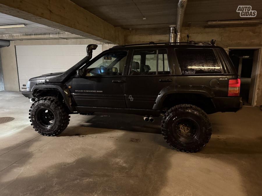 Jeep Grand Cherokee 1998 Viļņa, ar dzinēja tilpumu 5.90 L un nobraukumu 300 tūkst. km par 8000 €, foto 6 vietnē AUTOMOTO.COM.LV