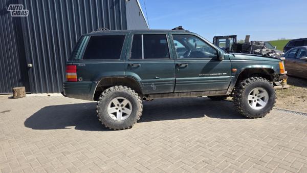 Jeep Grand Cherokee 1999 Viļņa, ar dzinēja tilpumu 4.00 L un nobraukumu 278 tūkst. km par 2700 €, foto 4 vietnē AUTOMOTO.COM.LV