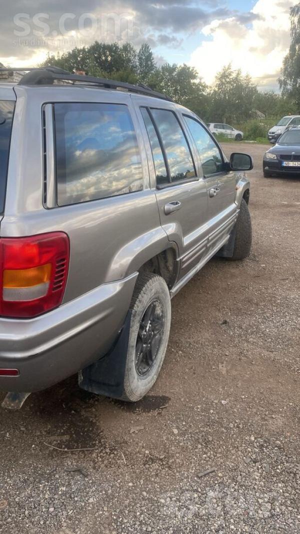 Jeep Grand Cherokee 2000 in Riga, with an engine capacity of 3.10 L and mileage of 291 thousand km for 2500 €, photo 2 on AUTOMOTO.COM.LV