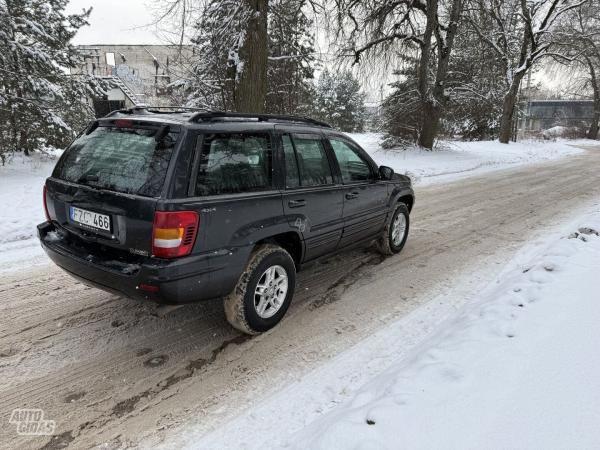Jeep Grand Cherokee 2000 in Vilnius, with an engine capacity of 3.20 L and mileage of 230 thousand km for 1450 €, photo 4 on AUTOMOTO.COM.LV