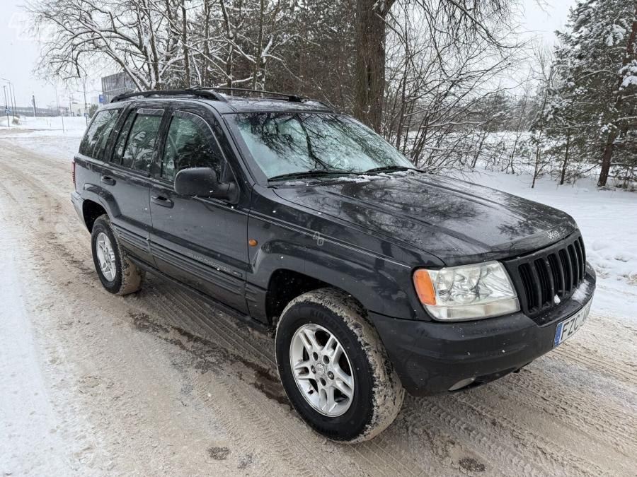 Jeep Grand Cherokee 2000 in Vilnius, with an engine capacity of 3.20 L and mileage of 230 thousand km for 1300 €, photo 2 on AUTOMOTO.COM.LV