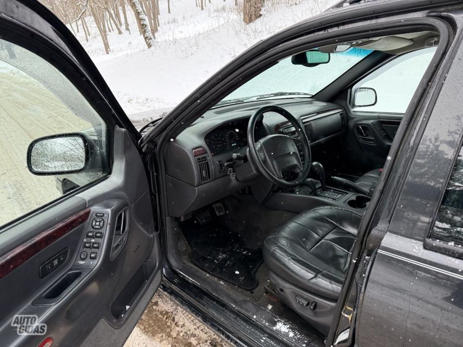 Jeep Grand Cherokee 2000 in Vilnius, with an engine capacity of 3.20 L and mileage of 230 thousand km for 1300 €, photo 5 on AUTOMOTO.COM.LV