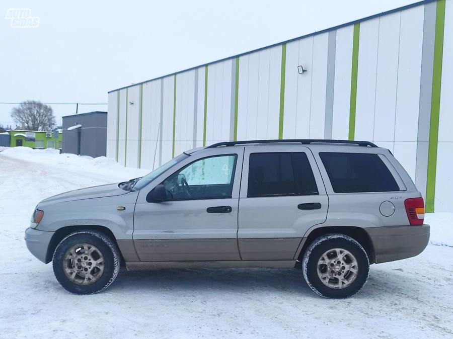 Jeep Grand Cherokee 2000 Raseiniai, ar dzinēja tilpumu 4.00 L un nobraukumu 300 tūkst. km par 3350 €, foto 2 vietnē AUTOMOTO.COM.LV