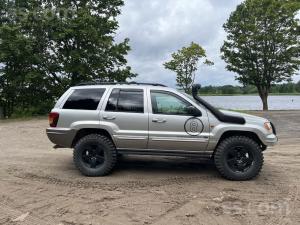 Jeep Grand Cherokee 2003 in Riga, with an engine capacity of 2.70 L and mileage of 303 thousand km for 5000 €, photo 1 on AUTOMOTO.COM.LV