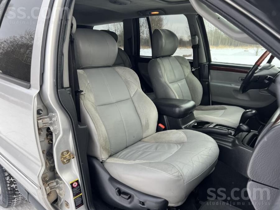 Jeep Grand Cherokee 2003 Rīga, ar dzinēja tilpumu 2.70 L un nobraukumu 0 tūkst. km par 3300 €, foto 8 vietnē AUTOMOTO.COM.LV