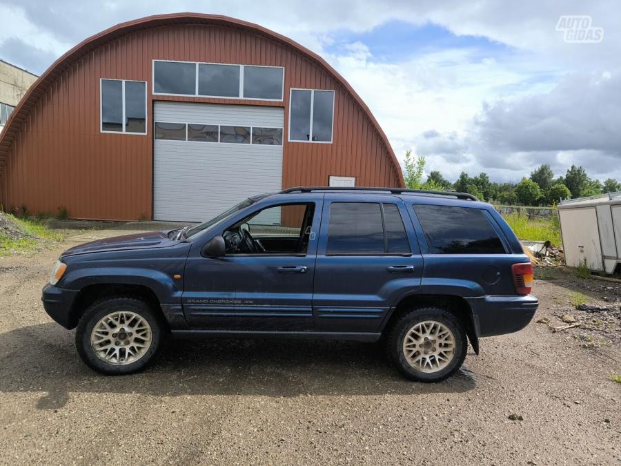Jeep Grand Cherokee 2003 in Telschi, with an engine capacity of 2.70 L and mileage of 320 thousand km for 2600 €, photo 5 on AUTOMOTO.COM.LV