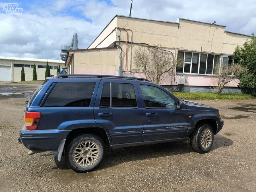 Jeep Grand Cherokee 2003 in Telschi, with an engine capacity of 2.70 L and mileage of 320 thousand km for 2600 €, photo 8 on AUTOMOTO.COM.LV