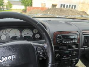 Jeep Grand Cherokee 2003 in Telschi, with an engine capacity of 2.70 L and mileage of 320 thousand km for 2600 €, photo 10 on AUTOMOTO.COM.LV
