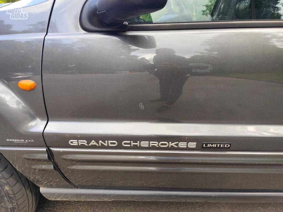 Jeep Grand Cherokee 2003 in Utena, with an engine capacity of 2.70 L and mileage of 189 thousand km for 4350 €, photo 13 on AUTOMOTO.COM.LV