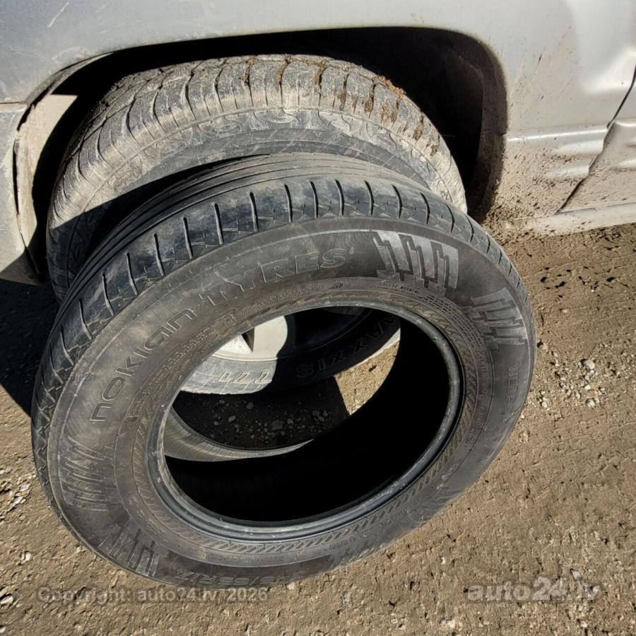 Jeep Grand Cherokee 2004 in Rakvere, with an engine capacity of 2.70 L and mileage of 410 thousand km for 2990 €, photo 13 on AUTOMOTO.COM.LV